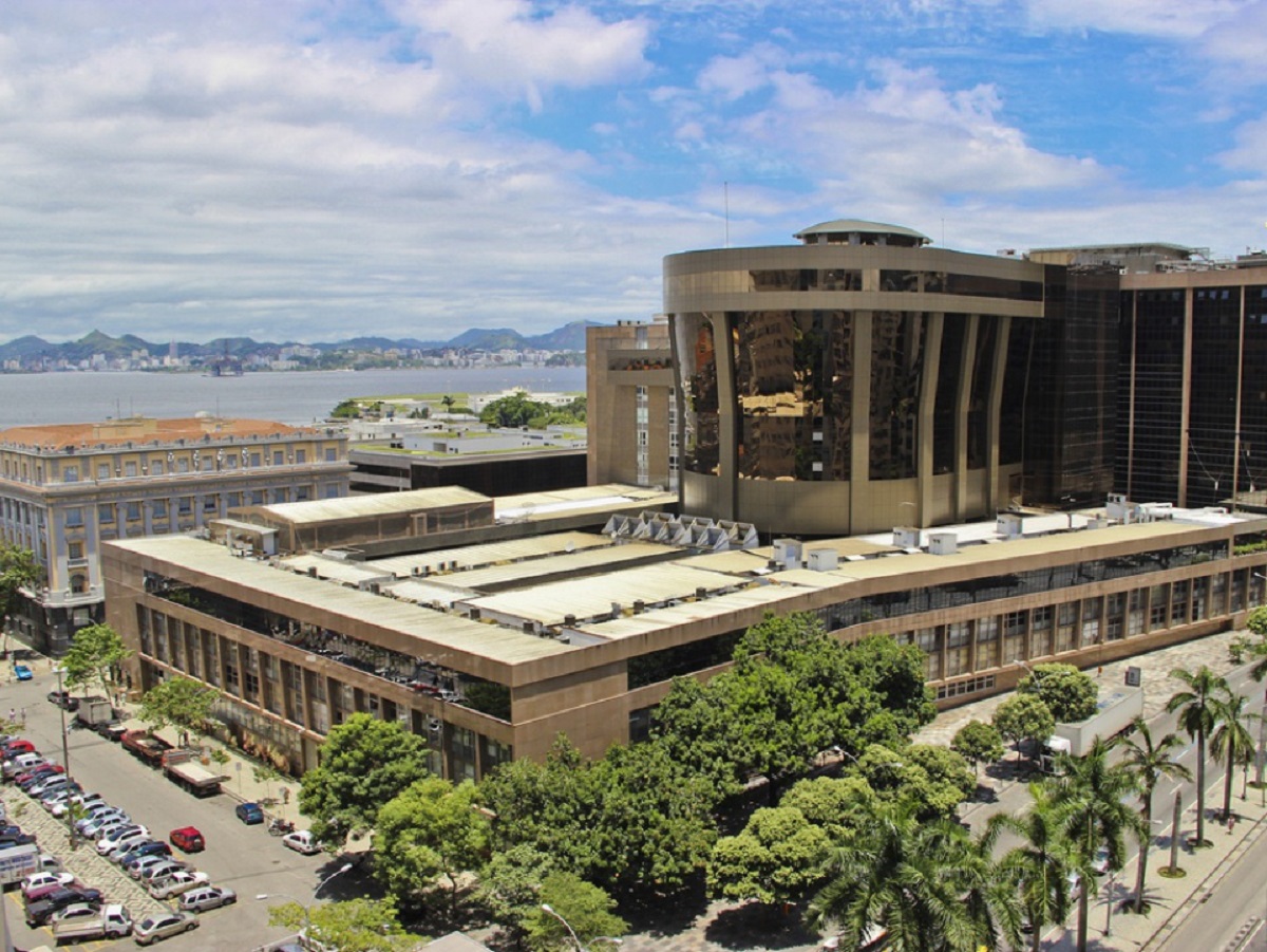 Concurso TJ RJ: 180 aprovados foram nomeados em fevereiro | Folha Dirigida