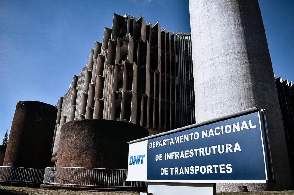 Concurso DNIT: pedido foi enviado para edital com 1.758 vagas | Folha ...
